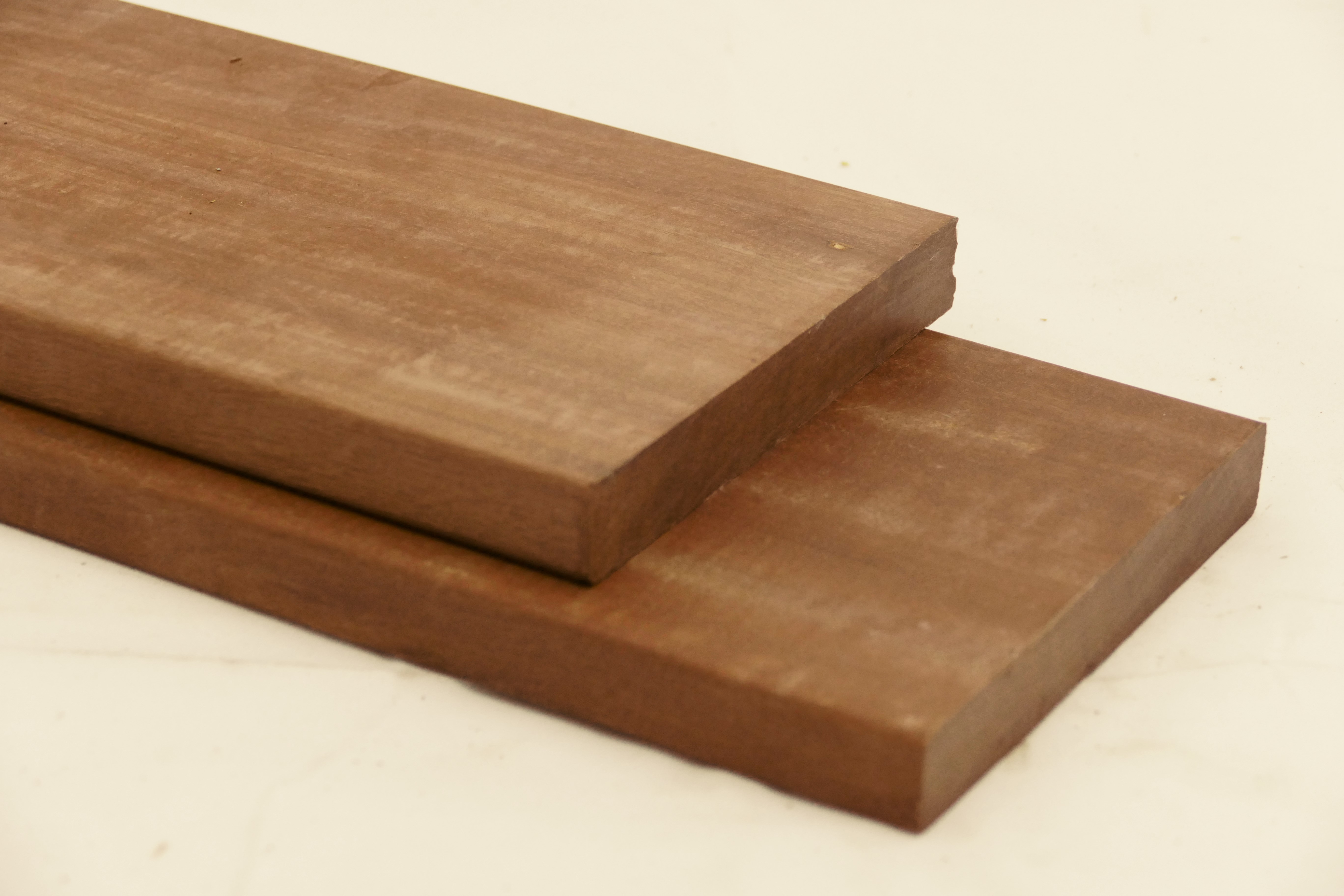 Hardhouten tuinplanken